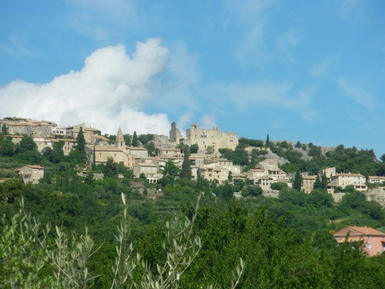 Crestet | Tourisme avec mon chien